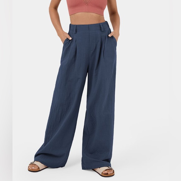HALARA | Pants & Jumpsuits | Halara High Waisted Plicated Wide Leg ...